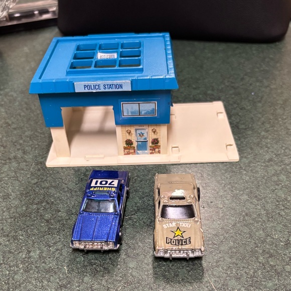 Mattel | Other | Vintage 988 Mattel Hot Wheels Pop N Play Police ...